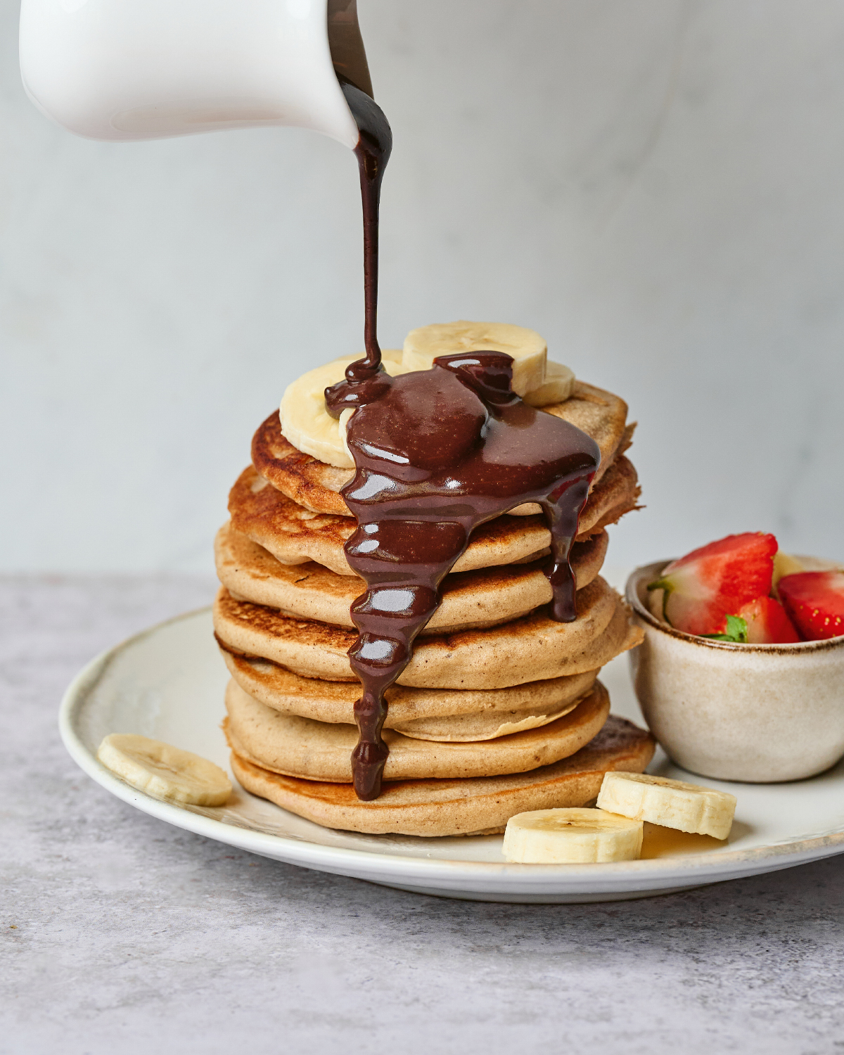 Boekweitpannenkoeken met banaan en chocoladesaus | Koken met De Morgen