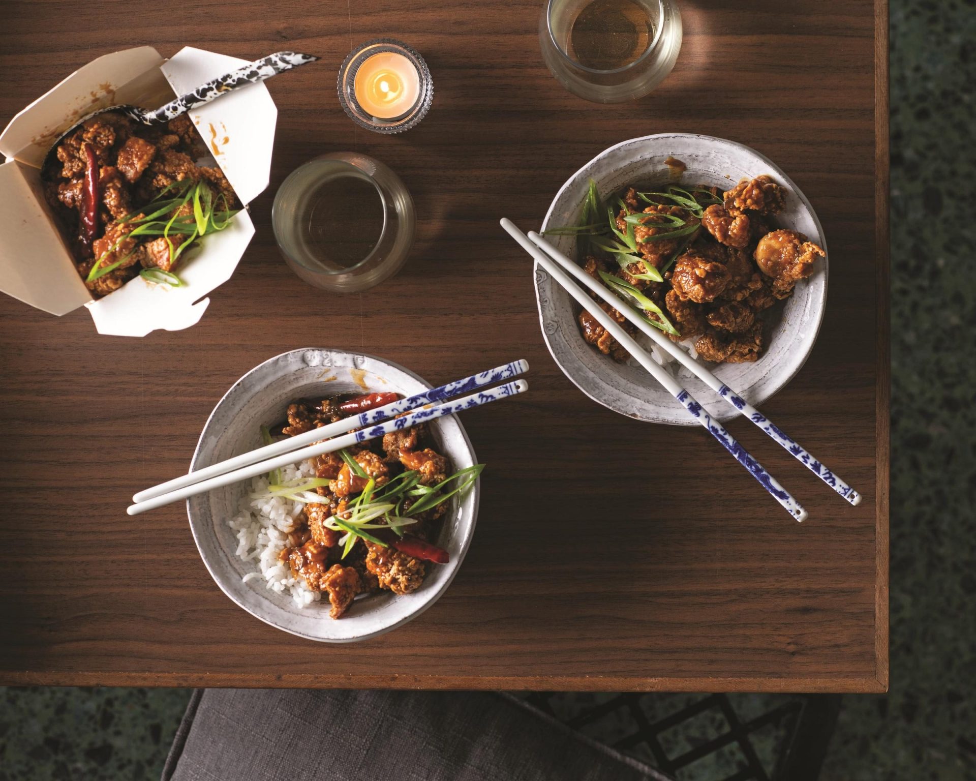 General Tso’s chicken - Gefrituurde kip in zoet-pittige saus | Koken ...